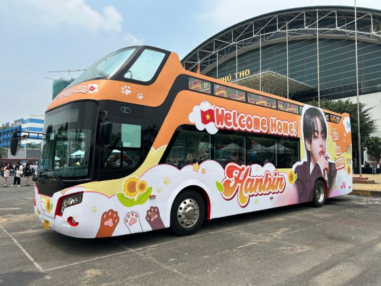 Dịch vụ & Báo giá Roadshow Bus 2 tầng cho Idol, Thần tượng